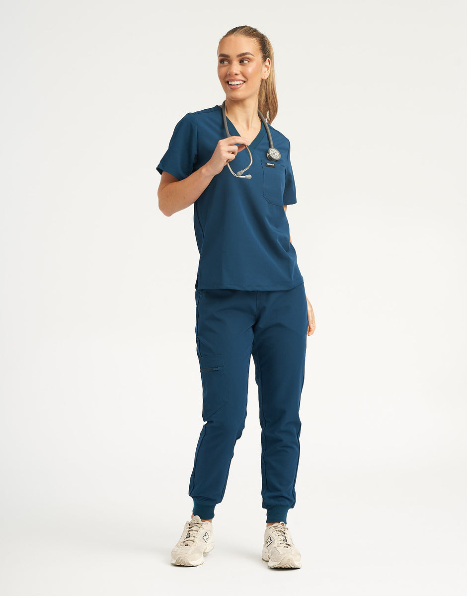 Essential One Pocket V Neck Scrub Top - Gibraltar Blue – Airmed Scrubs