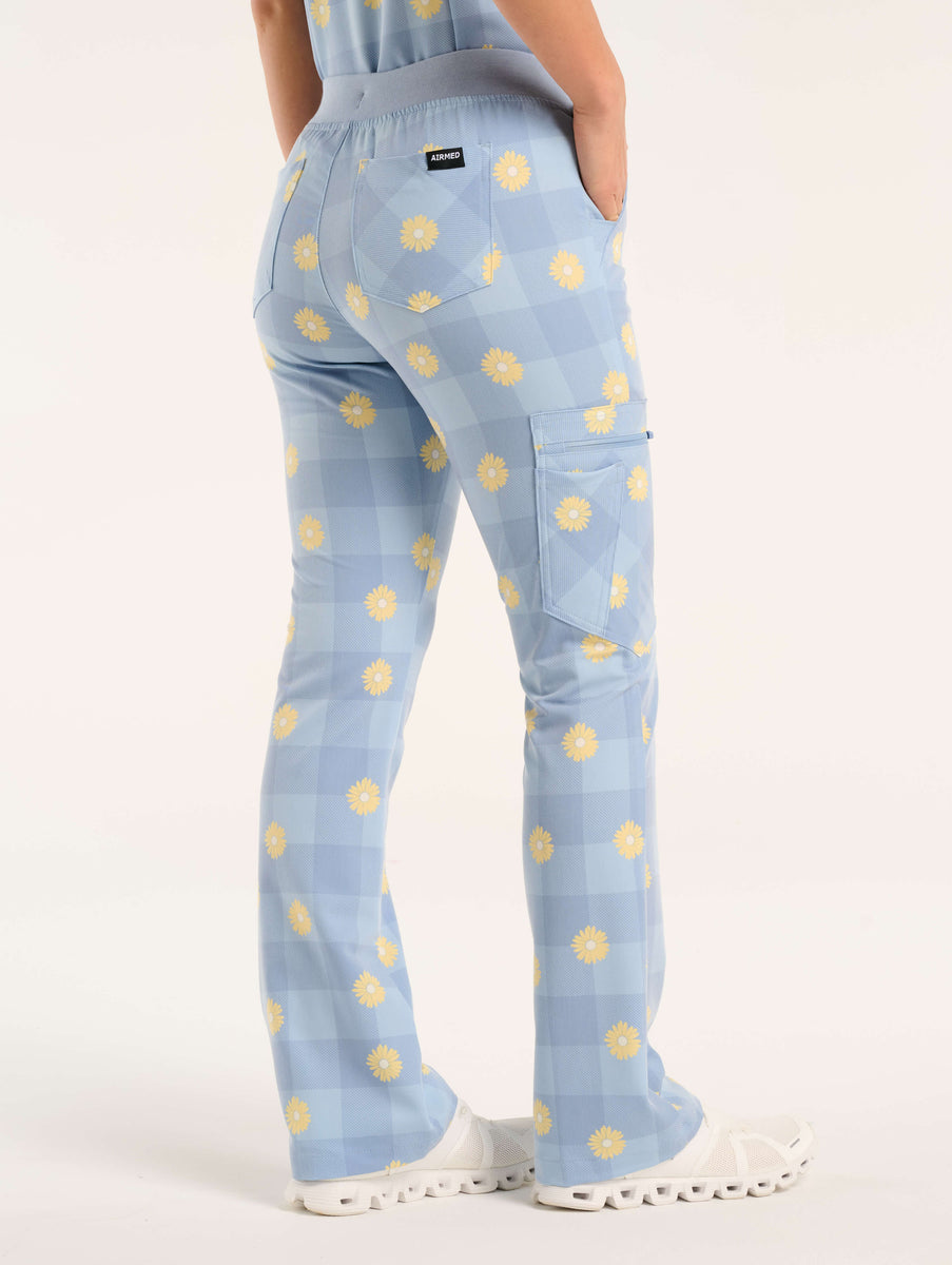 Essential Flare Scrub Pants - Gingham Floral – Airmed Scrubs